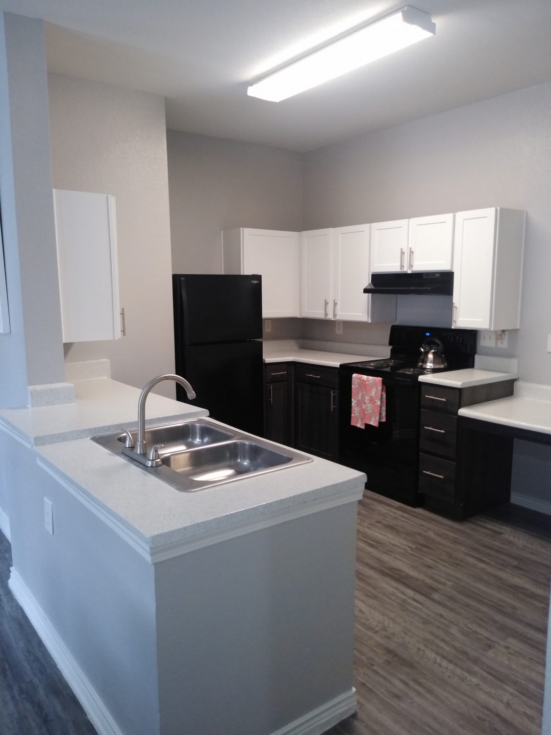 Mission Del Rio Apartment Homes - Vesta Corporation